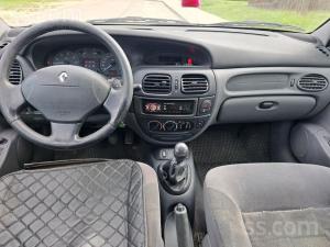 Renault Megane 2000 in Jekabpils, with an engine capacity of 1.60 L and mileage of 235 thousand km for 950 €, photo 12 on AUTOMOTO.COM.LV