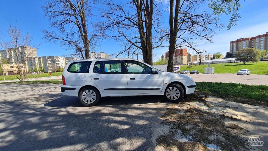 Renault Megane 2003 in Kaunas, with an engine capacity of 1.90 L and mileage of 333 thousand km for 800 €, photo 8 on AUTOMOTO.COM.LV