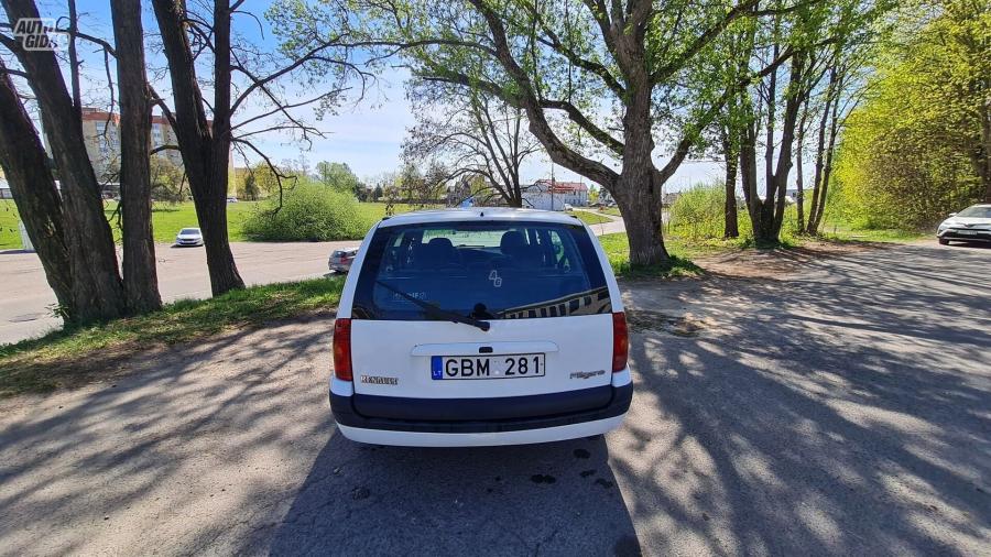 Renault Megane 2003 in Kaunas, with an engine capacity of 1.90 L and mileage of 333 thousand km for 800 €, photo 9 on AUTOMOTO.COM.LV