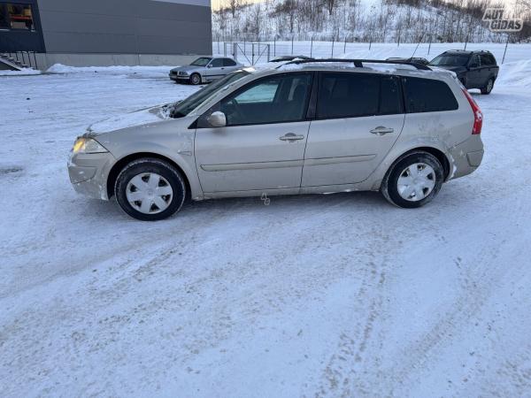 Renault Megane 2007 in Vilnius, with an engine capacity of 1.60 L and mileage of 352 thousand km for 1250 €, photo 3 on AUTOMOTO.COM.LV