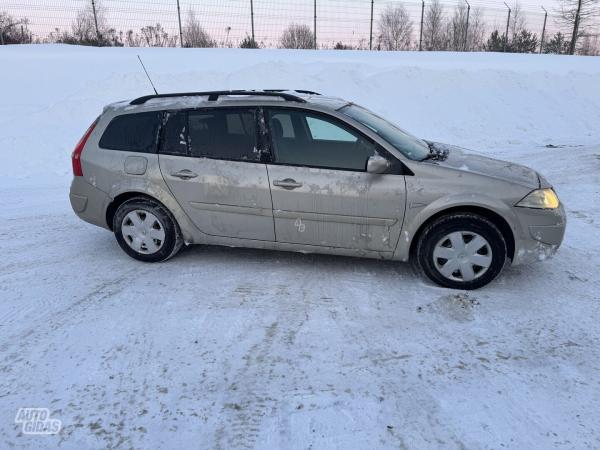 Renault Megane 2007 in Vilnius, with an engine capacity of 1.60 L and mileage of 352 thousand km for 1250 €, photo 5 on AUTOMOTO.COM.LV
