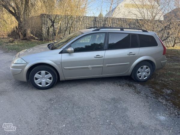 Renault Megane 2007 in Vilnius, with an engine capacity of 1.60 L and mileage of 352 thousand km for 1300 €, photo 4 on AUTOMOTO.COM.LV