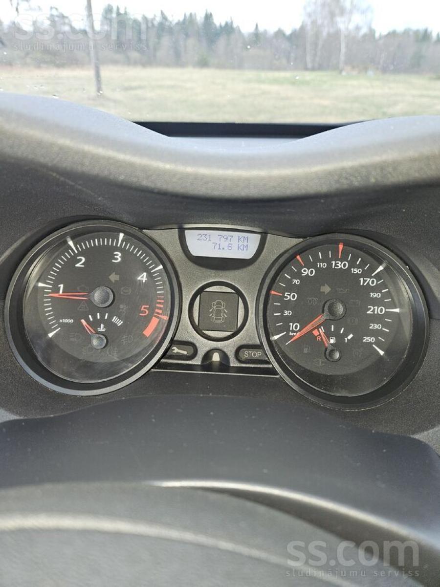 Renault Megane 2007 Rēzekne, ar dzinēja tilpumu 1.50 L un nobraukumu 231 tūkst. km par 1300 €, foto 7 vietnē AUTOMOTO.COM.LV