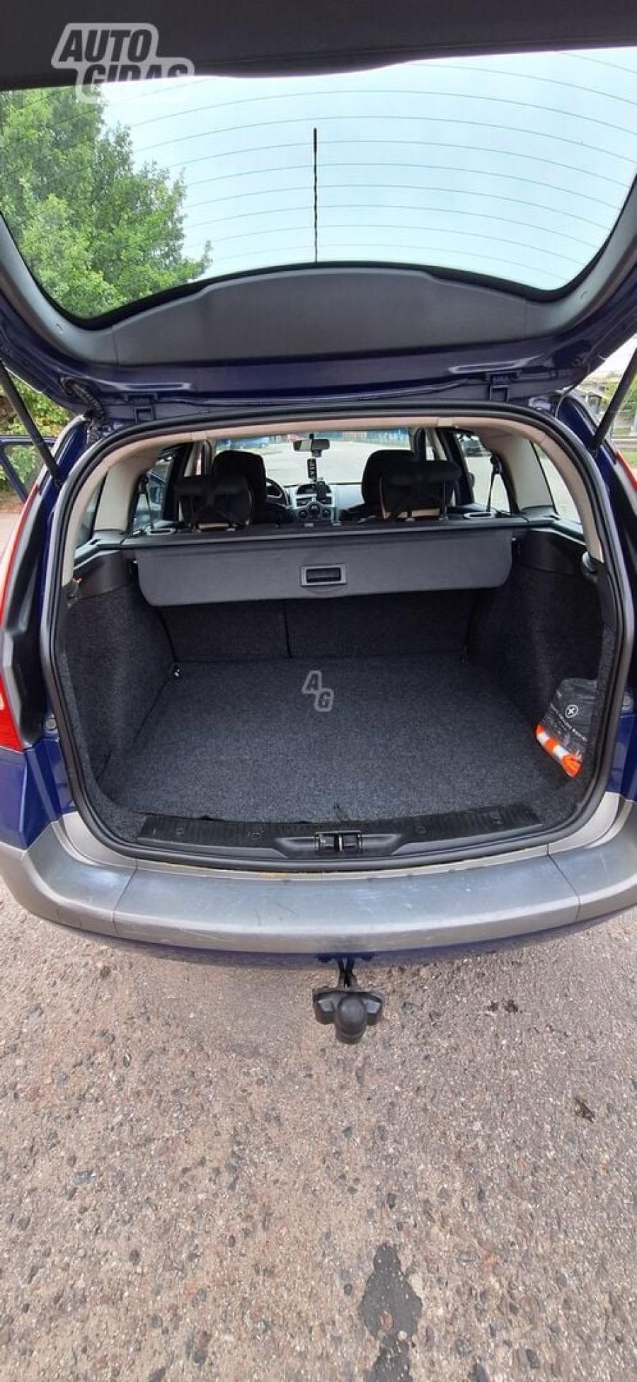 Renault Megane 2008 in Siauliai, with an engine capacity of 1.50 L and mileage of 249 thousand km for 2000 €, photo 8 on AUTOMOTO.COM.LV