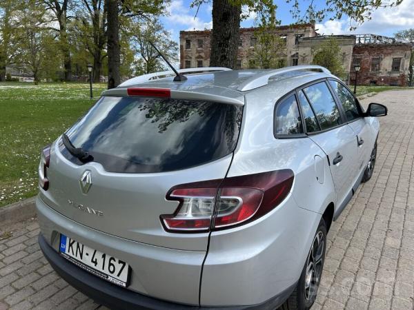 Рено Меган 2010 в Рига, объемом двигателя 1.50 л и пробегом 340 тыс. км за 2000 €, фото 4 на AUTOMOTO.COM.LV