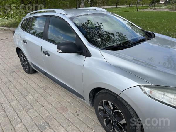 Рено Меган 2010 в Рига, объемом двигателя 1.50 л и пробегом 340 тыс. км за 2000 €, фото 7 на AUTOMOTO.COM.LV