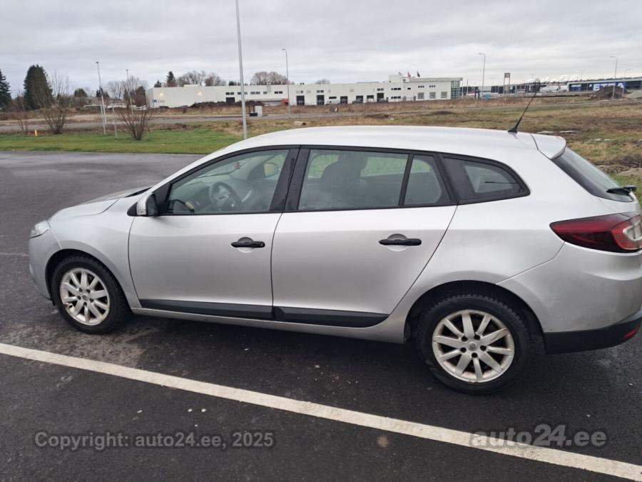 Renault Megane 2011 in Tallinn, with an engine capacity of 1.50 L and mileage of 227 thousand km for 2500 €, photo 6 on AUTOMOTO.COM.LV