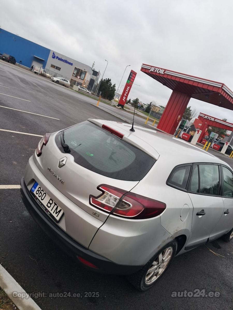 Renault Megane 2011 in Tallinn, with an engine capacity of 1.50 L and mileage of 227 thousand km for 2500 €, photo 8 on AUTOMOTO.COM.LV