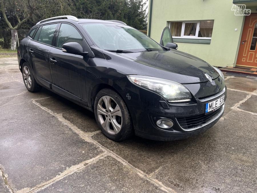 Renault Megane 2012 in Kaunas, with an engine capacity of 1.50 L and mileage of 334 thousand km for 1500 €, photo 1 on AUTOMOTO.COM.LV