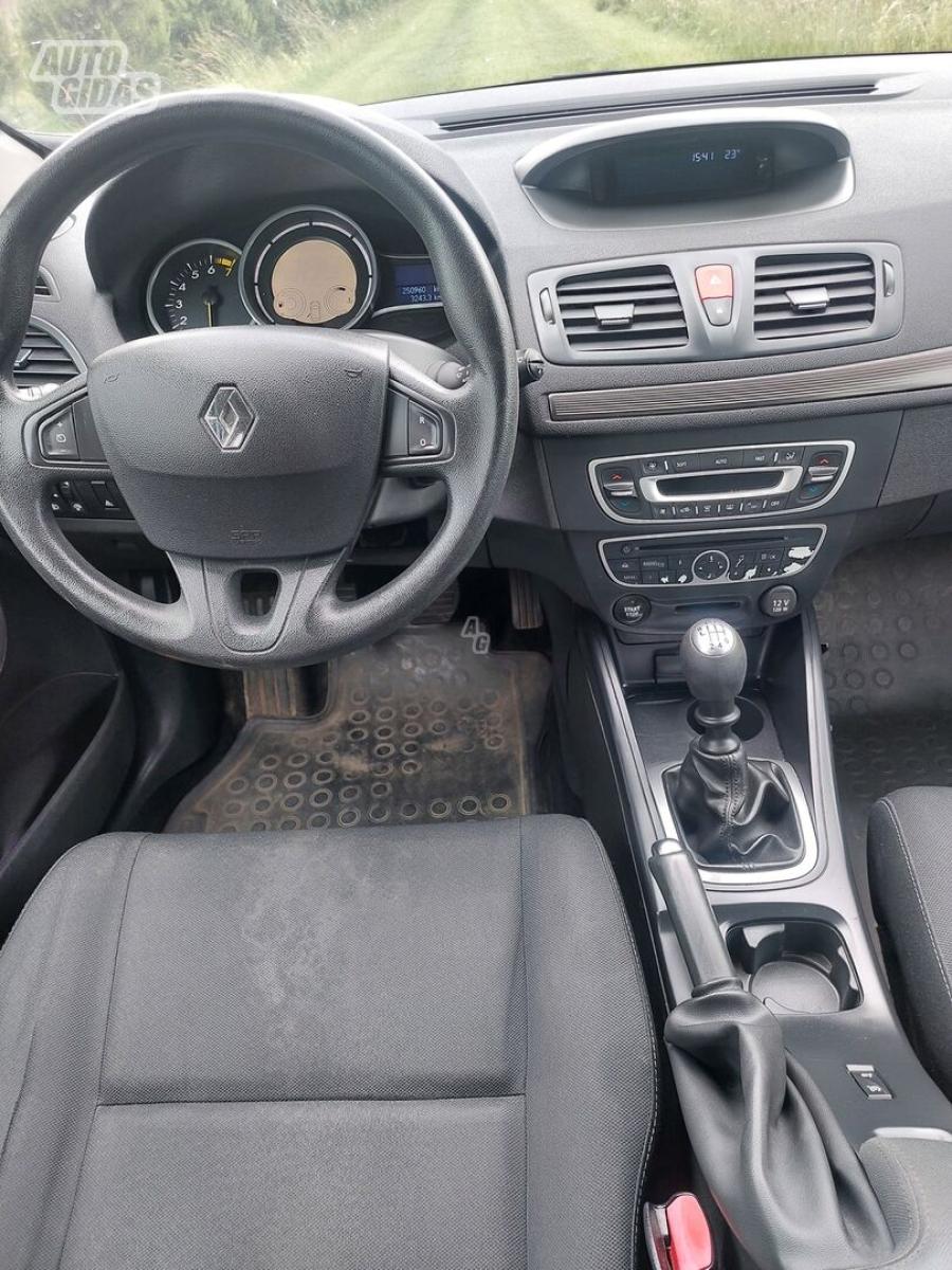 Renault Megane 2012 in Marijampole, with an engine capacity of 1.40 L and mileage of 250 thousand km for 2550 €, photo 14 on AUTOMOTO.COM.LV