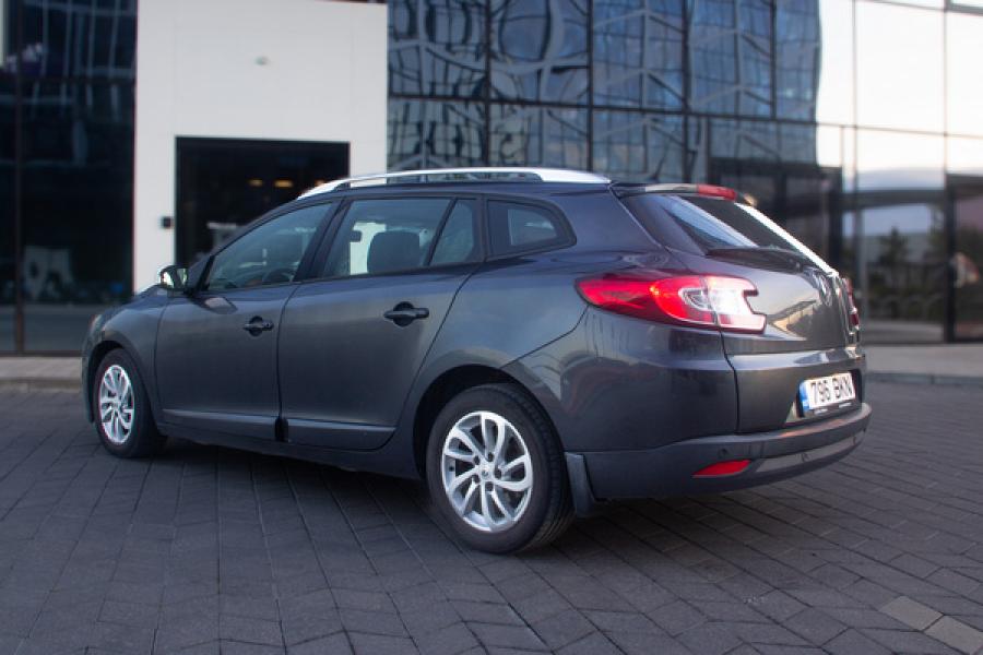Renault Megane 2013 Tallina, ar dzinēja tilpumu 1.50 L un nobraukumu 250 tūkst. km par 4100 €, foto 5 vietnē AUTOMOTO.COM.LV
