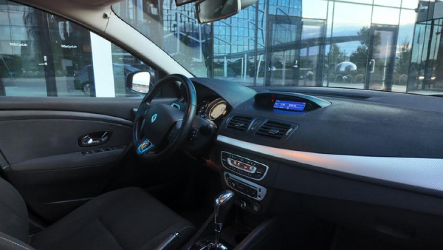Renault Megane 2013 Tallina, ar dzinēja tilpumu 1.50 L un nobraukumu 250 tūkst. km par 4100 €, foto 10 vietnē AUTOMOTO.COM.LV