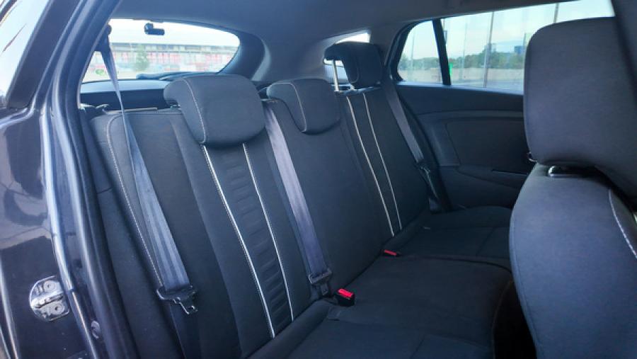 Renault Megane 2013 Tallina, ar dzinēja tilpumu 1.50 L un nobraukumu 250 tūkst. km par 4100 €, foto 12 vietnē AUTOMOTO.COM.LV