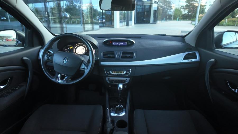Renault Megane 2013 Tallina, ar dzinēja tilpumu 1.50 L un nobraukumu 250 tūkst. km par 4100 €, foto 24 vietnē AUTOMOTO.COM.LV