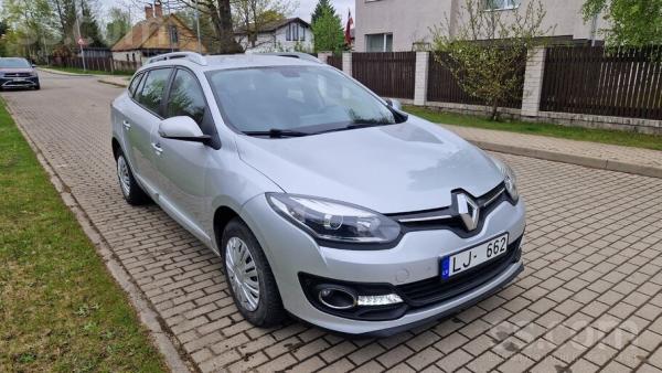 Renault Megane 2014 in Riga, with an engine capacity of 1.50 L and mileage of 218 thousand km for 4290 €, photo 2 on AUTOMOTO.COM.LV