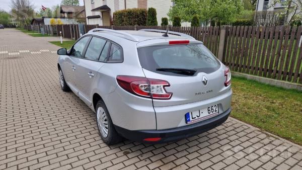 Renault Megane 2014 in Riga, with an engine capacity of 1.50 L and mileage of 218 thousand km for 4290 €, photo 4 on AUTOMOTO.COM.LV