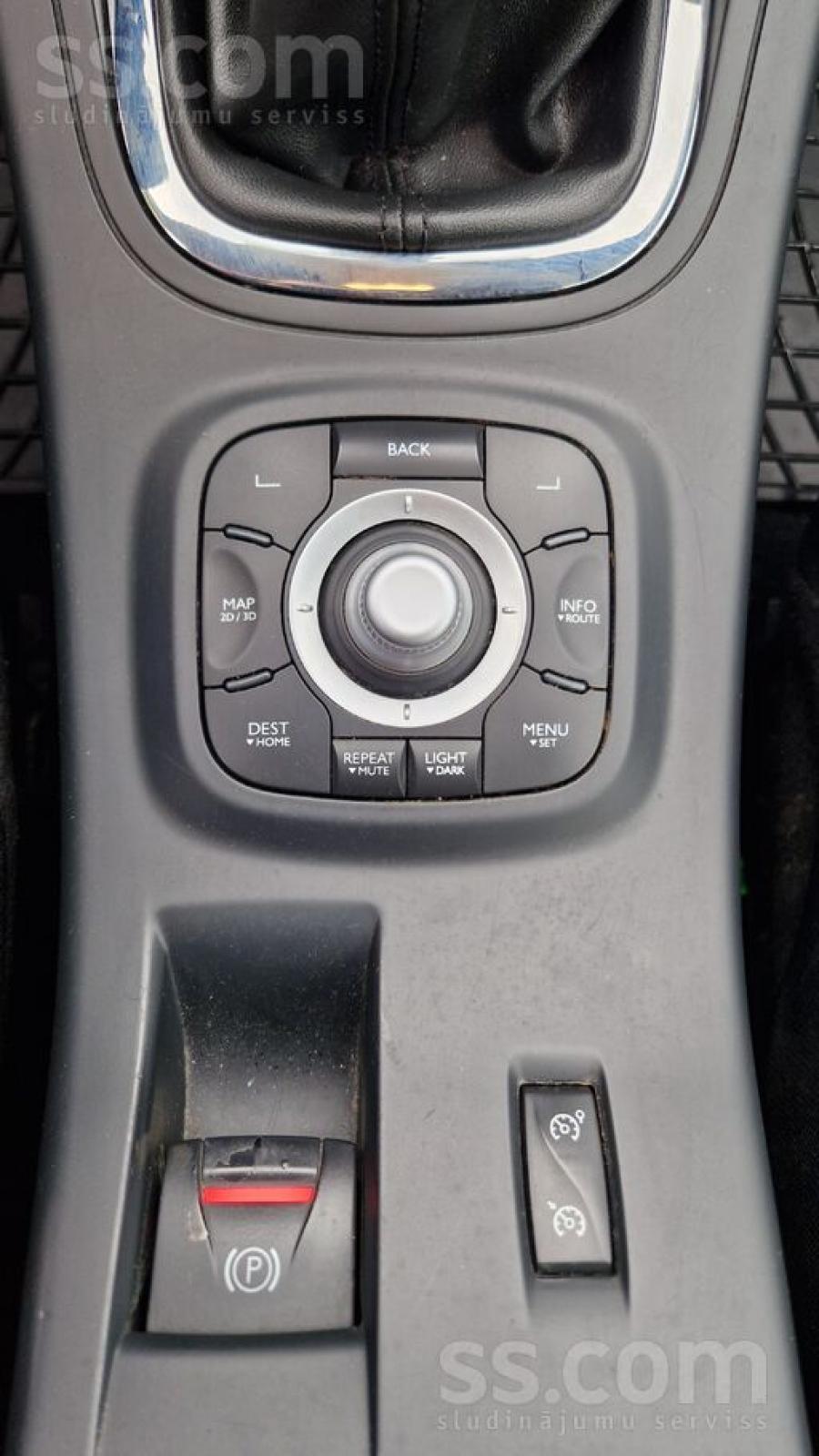 Renault Megane 2014 Rīga, ar dzinēja tilpumu 1.50 L un nobraukumu 218 tūkst. km par 4290 €, foto 10 vietnē AUTOMOTO.COM.LV
