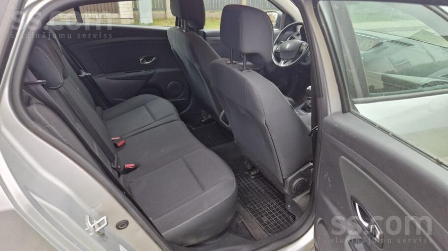 Renault Megane 2014 Rīga, ar dzinēja tilpumu 1.50 L un nobraukumu 218 tūkst. km par 4290 €, foto 12 vietnē AUTOMOTO.COM.LV