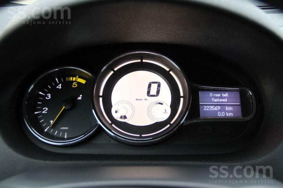 Renault Megane 2014 in Preili, with an engine capacity of 1.50 L and mileage of 238 thousand km for 4990 €, photo 28 on AUTOMOTO.COM.LV