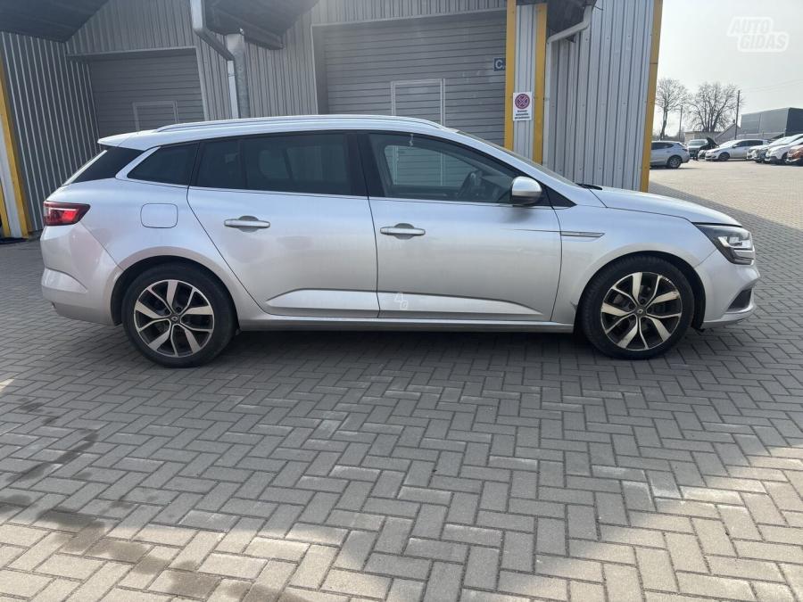 Renault Megane 2017 in Taurage, with an engine capacity of 1.60 L and mileage of 260 thousand km for 4500 €, photo 6 on AUTOMOTO.COM.LV