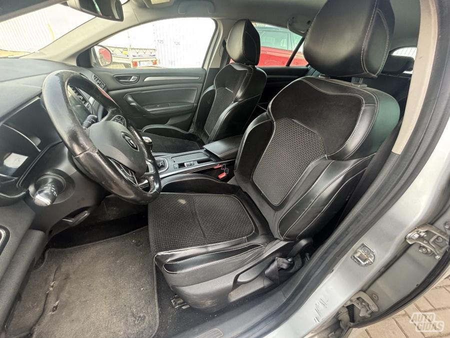 Renault Megane 2017 in Taurage, with an engine capacity of 1.60 L and mileage of 260 thousand km for 4500 €, photo 11 on AUTOMOTO.COM.LV