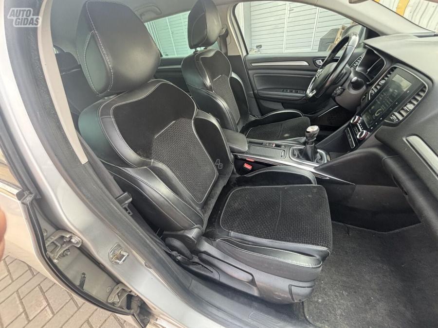 Renault Megane 2017 in Taurage, with an engine capacity of 1.60 L and mileage of 260 thousand km for 4500 €, photo 12 on AUTOMOTO.COM.LV