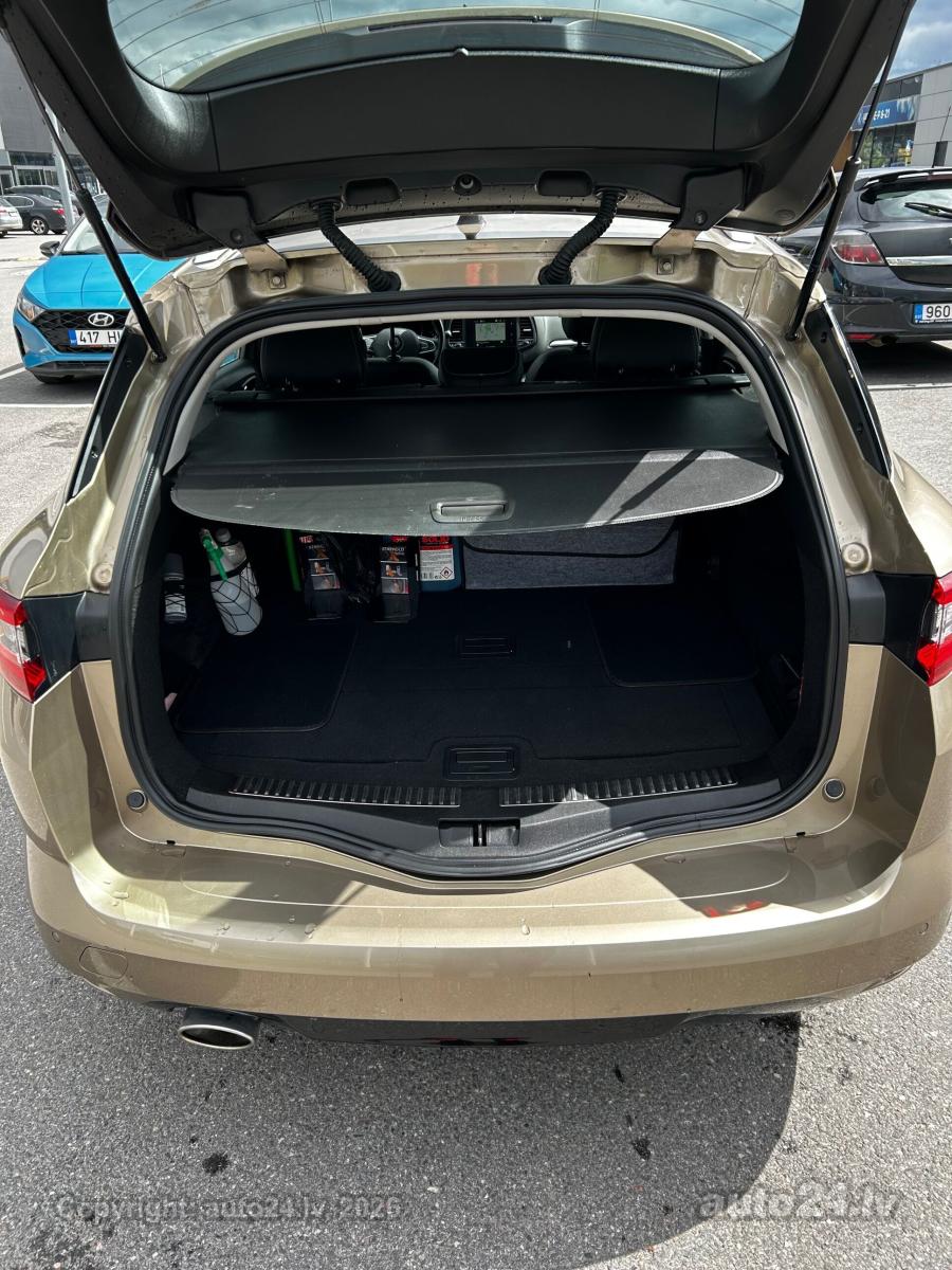 Renault Megane 2019 in Tartu, with an engine capacity of 1.60 L and mileage of 72 thousand km for 11000 €, photo 8 on AUTOMOTO.COM.LV