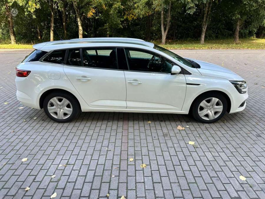 Renault Megane 2020 in Taurage, with an engine capacity of 1.50 L and mileage of 185 thousand km for 5800 €, photo 3 on AUTOMOTO.COM.LV