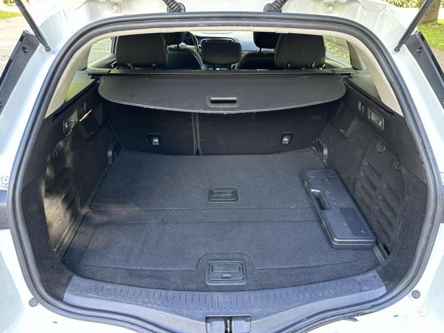 Renault Megane 2020 in Taurage, with an engine capacity of 1.50 L and mileage of 185 thousand km for 5800 €, photo 13 on AUTOMOTO.COM.LV
