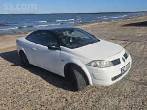 Balts Renault Megane 2005 Liepāja, ar dzinēja tilpumu 1.60 L un nobraukumu 227 tūkst. km par 1650 €, foto  vietnē AUTOMOTO.COM.LV
