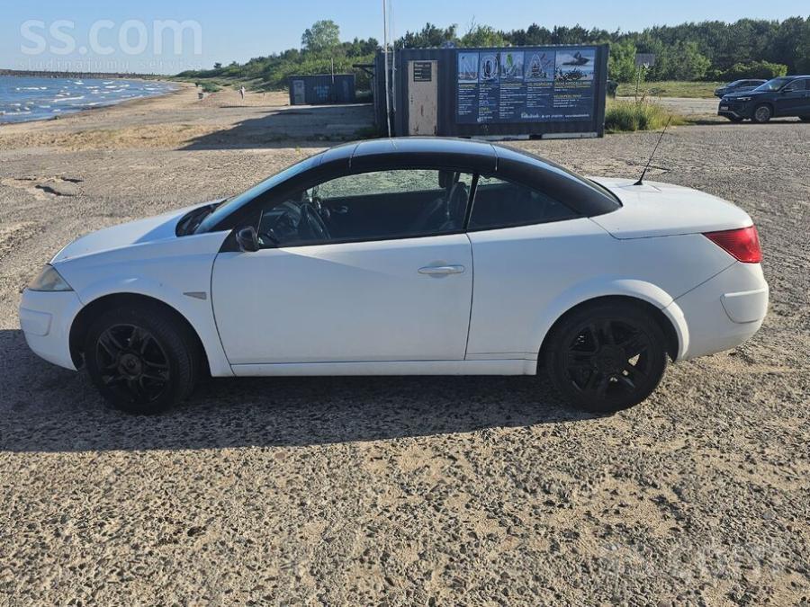 Balts Renault Megane 2005 Liepāja, ar dzinēja tilpumu 1.60 L un nobraukumu 227 tūkst. km par 1650 €, foto 7 vietnē AUTOMOTO.COM.LV