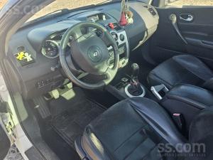 Balts Renault Megane 2005 Liepāja, ar dzinēja tilpumu 1.60 L un nobraukumu 227 tūkst. km par 1650 €, foto 9 vietnē AUTOMOTO.COM.LV