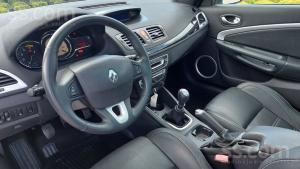 White Renault Megane 2010 in Riga, with an engine capacity of 1.90 L and mileage of 320 thousand km for 5950 €, photo 4 on AUTOMOTO.COM.LV