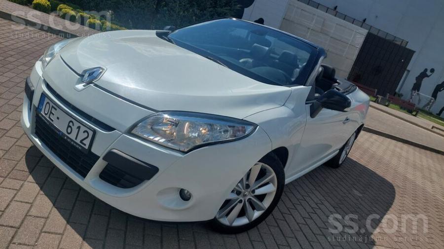 White Renault Megane 2010 in Riga, with an engine capacity of 1.90 L and mileage of 320 thousand km for 5950 €, photo 14 on AUTOMOTO.COM.LV
