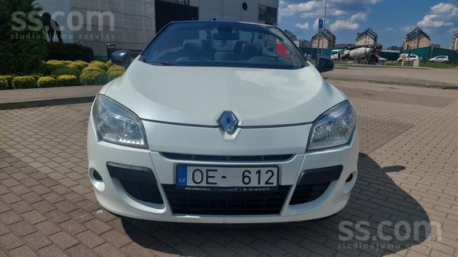 White Renault Megane 2010 in Riga, with an engine capacity of 1.90 L and mileage of 320 thousand km for 5950 €, photo 26 on AUTOMOTO.COM.LV