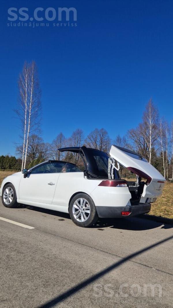 Balts Renault Megane 2010 Jelgava, ar dzinēja tilpumu 1.90 L un nobraukumu 227 tūkst. km par 5900 €, foto 5 vietnē AUTOMOTO.COM.LV