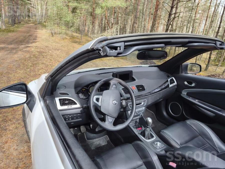 Balts Renault Megane 2010 Jelgava, ar dzinēja tilpumu 1.90 L un nobraukumu 229 tūkst. km par 4750 €, foto 12 vietnē AUTOMOTO.COM.LV