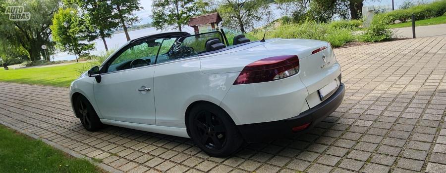 White Renault Megane 2010 in Birzai, with an engine capacity of 1.50 L and mileage of 237 thousand km for 3599 €, photo 8 on AUTOMOTO.COM.LV