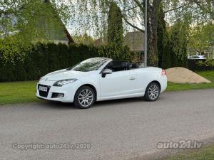 White Renault Megane 2011 in Rapla, with an engine capacity of 1.50 L and mileage of 241 thousand km for 5999 €, photo 8 on AUTOMOTO.COM.LV