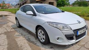White Renault Megane 2009 in Aizkraukle, with an engine capacity of 1.60 L and mileage of 221 thousand km for 3100 €, photo  on AUTOMOTO.COM.LV