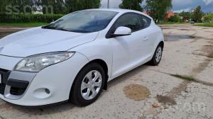 White Renault Megane 2009 in Aizkraukle, with an engine capacity of 1.60 L and mileage of 221 thousand km for 3100 €, photo 3 on AUTOMOTO.COM.LV