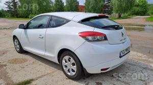 White Renault Megane 2009 in Aizkraukle, with an engine capacity of 1.60 L and mileage of 221 thousand km for 3100 €, photo 6 on AUTOMOTO.COM.LV