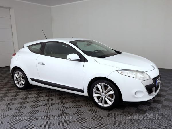 White Renault Megane 2010 in Tallinn, with an engine capacity of 1.60 L and mileage of 252 thousand km for 1999 €, photo 1 on AUTOMOTO.COM.LV