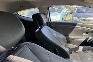 White Renault Megane 2011 in Kaunas, with an engine capacity of 2.00 L and mileage of 247 thousand km for 3300 €, photo 15 on AUTOMOTO.COM.LV