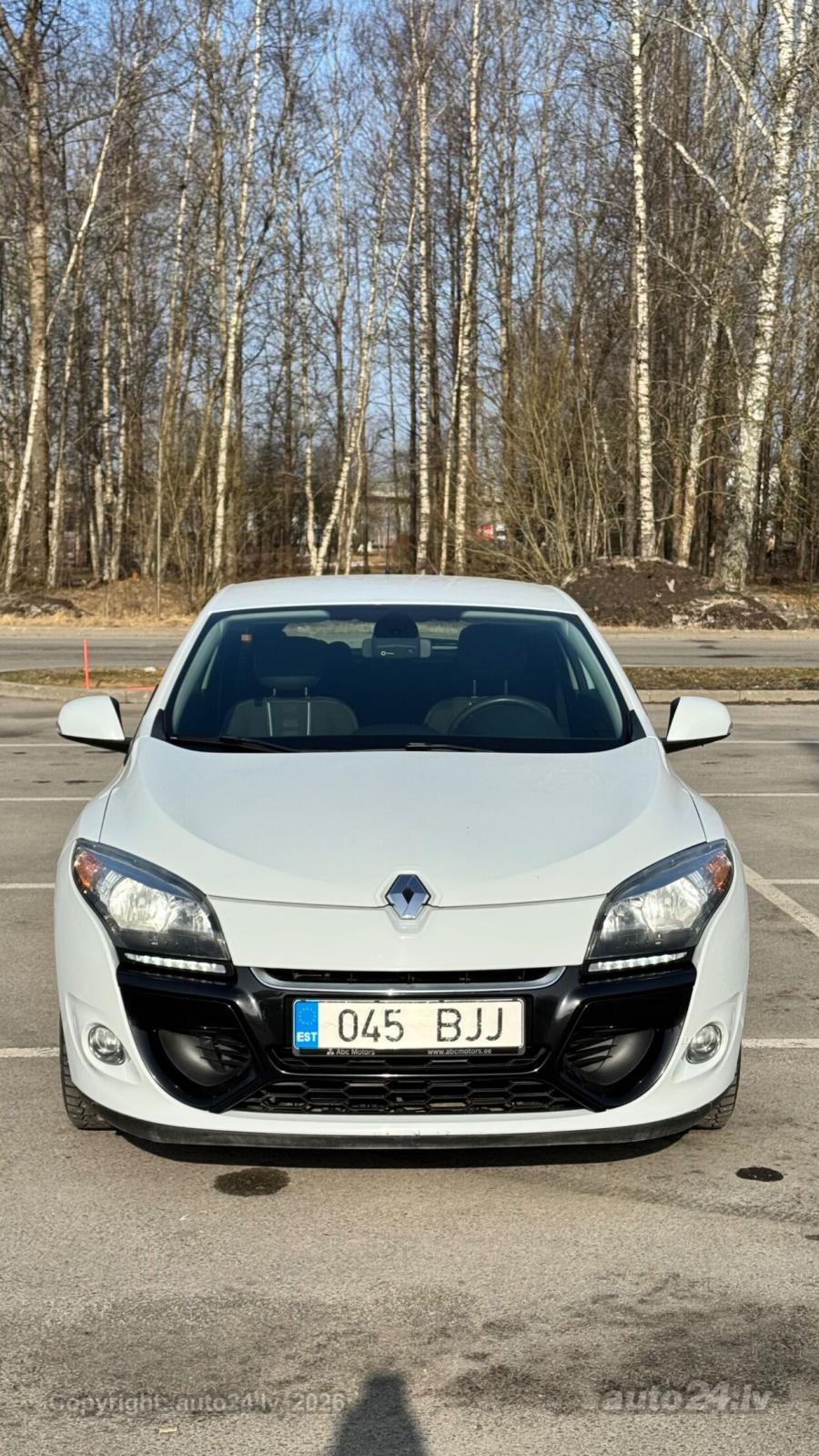 Balts Renault Megane 2013 Tallina, ar dzinēja tilpumu 1.60 L un nobraukumu 156 tūkst. km par 4500 €, foto 5 vietnē AUTOMOTO.COM.LV