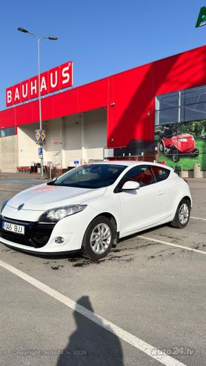 Balts Renault Megane 2013 Tallina, ar dzinēja tilpumu 1.60 L un nobraukumu 156 tūkst. km par 4500 €, foto 15 vietnē AUTOMOTO.COM.LV