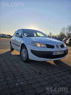White Renault Megane 2007 in Riga, with an engine capacity of 1.60 L and mileage of 260 thousand km for 1000 €, photo  on AUTOMOTO.COM.LV