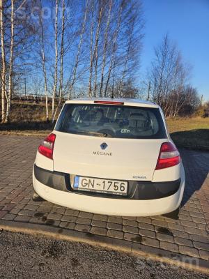 Balts Renault Megane 2007 Rīga, ar dzinēja tilpumu 1.60 L un nobraukumu 260 tūkst. km par 1000 €, foto 4 vietnē AUTOMOTO.COM.LV