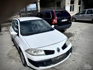 White Renault Megane 2007 in Pakruojis, with an engine capacity of 1.40 L and mileage of 208 thousand km for 290 €, photo 19 on AUTOMOTO.COM.LV