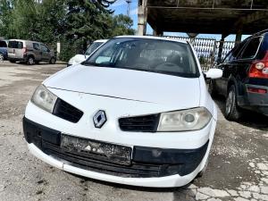 White Renault Megane 2007 in Pakruojis, with an engine capacity of 1.40 L and mileage of 208 thousand km for 290 €, photo 23 on AUTOMOTO.COM.LV